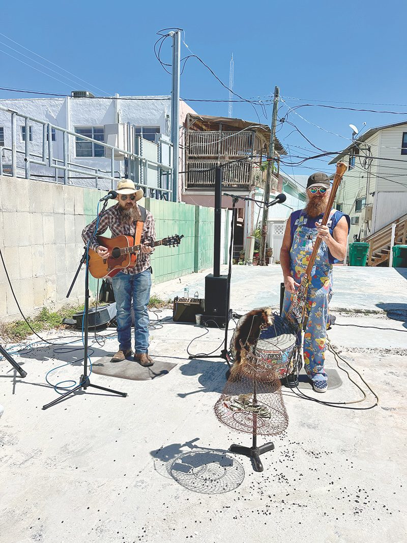 Alleyway concert last week | Boca Beacon